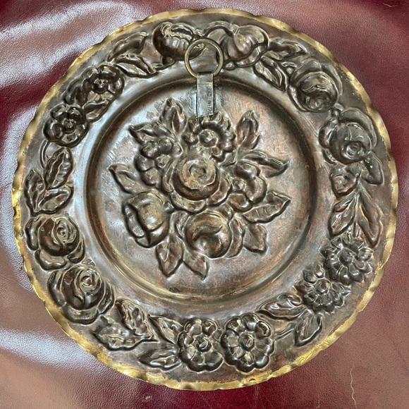 Source Unknown | Dining | Vintageantique Decorative Plates | Poshmark